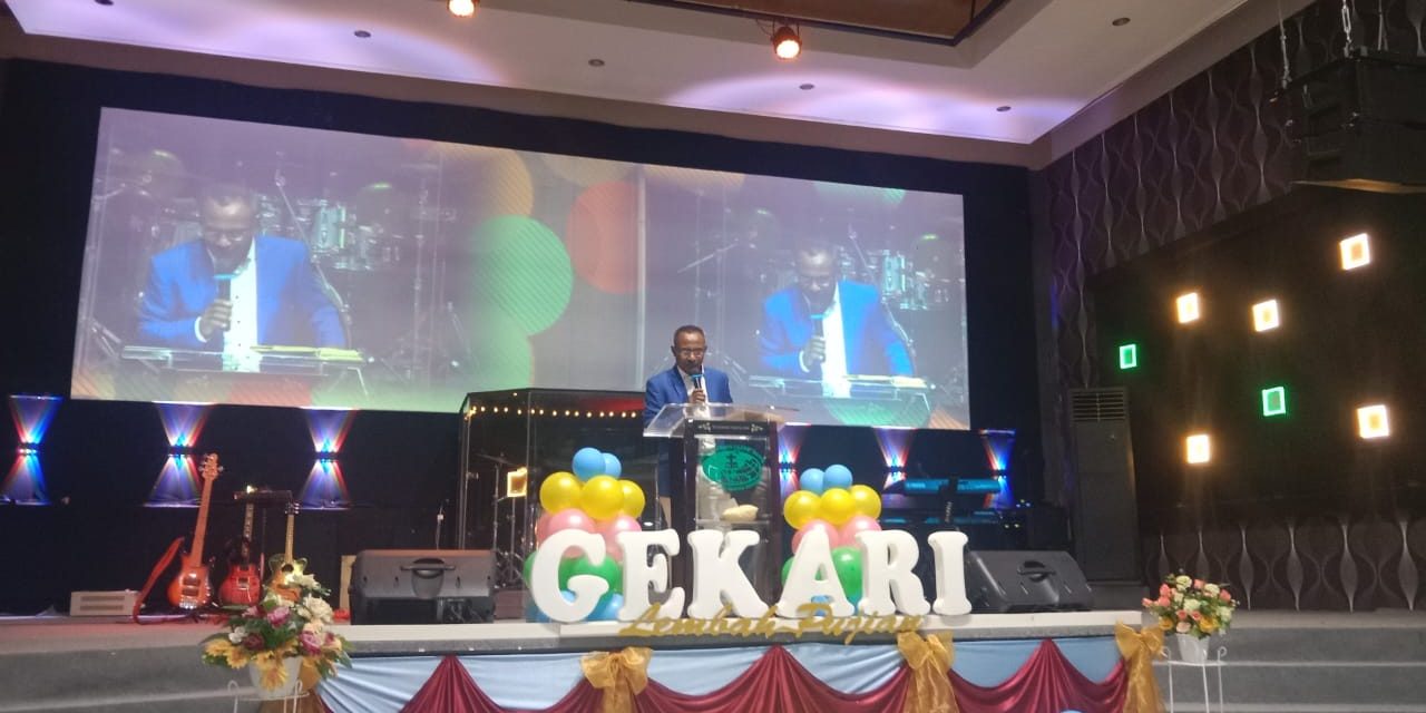 Gereja GEKARI Rayakan HUT ke-23: Pdt. Daniel Liline Tekankan Tema ...
